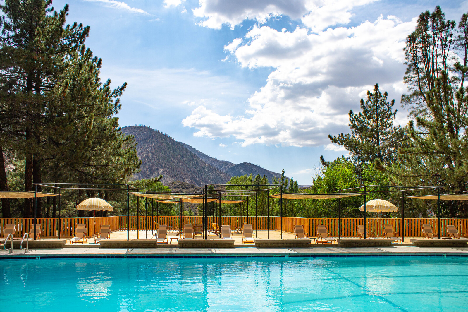 Huttopia Paradise Springs - Camp California